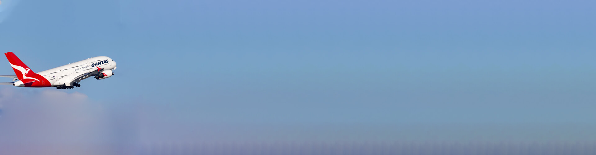 Qantas Airways: Cheap Flight Tickets of Qantas Airways | UK